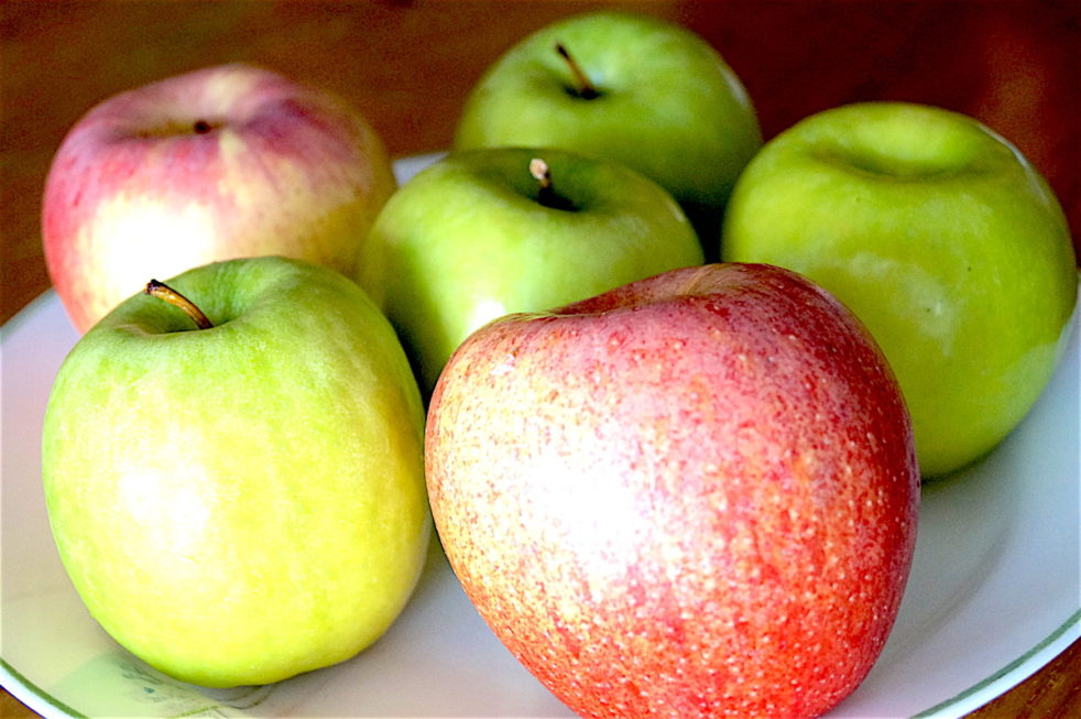 Double Apple Pie With a Twist | Not-So-Serious Eats - Food Blogs